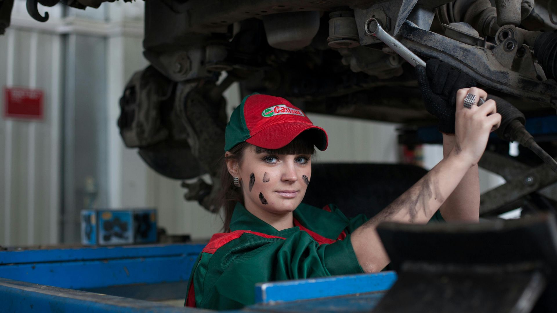 20 Skills You Need To Land A Job As A Mechanic - MotorSearches