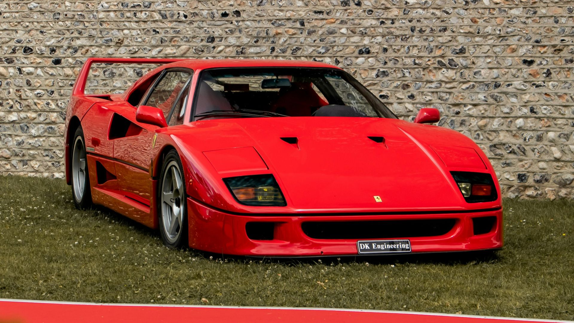 10 Sports Cars That Look Best Painted Red & 10 That Look Terrible ...