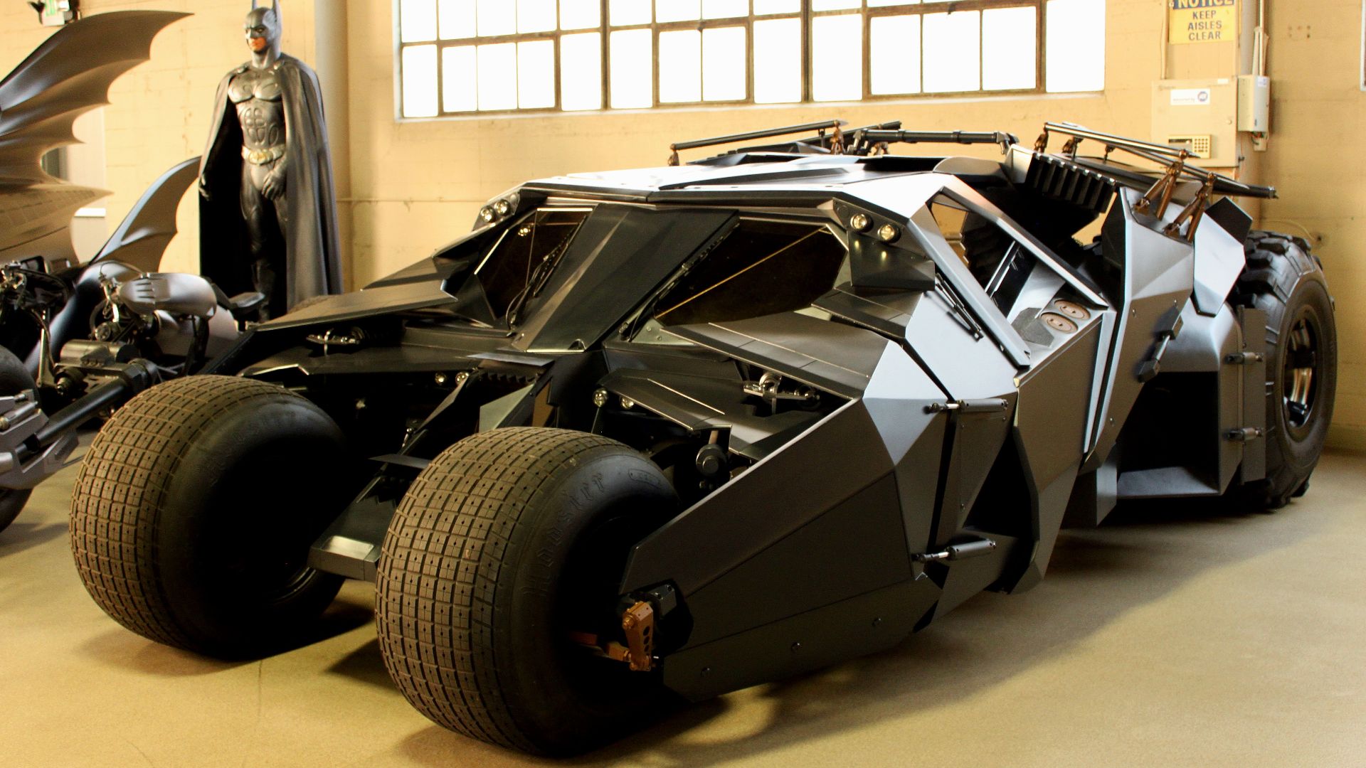 10 Fictional Cars We Wish Were Real & 10 We'd Never Drive - MotorSearches