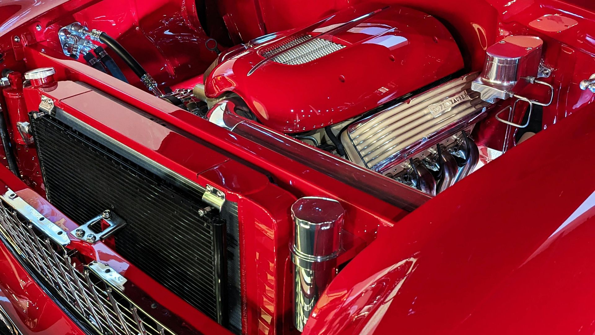 10 Reasons People Love Vintage Cars & 10 Why The Love Modern Ones ...