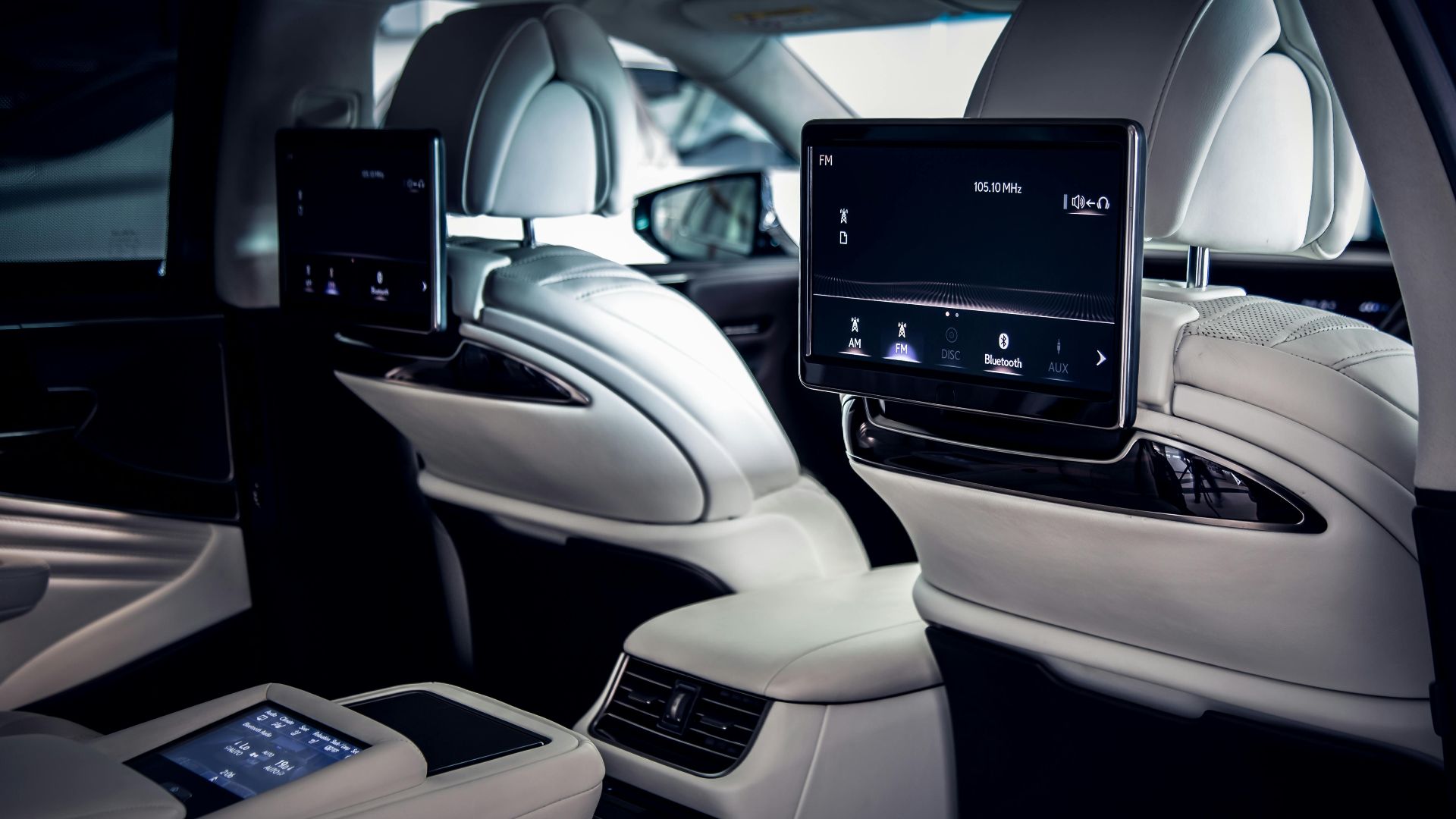 10 Reasons People Love Vintage Cars & 10 Why The Love Modern Ones ...