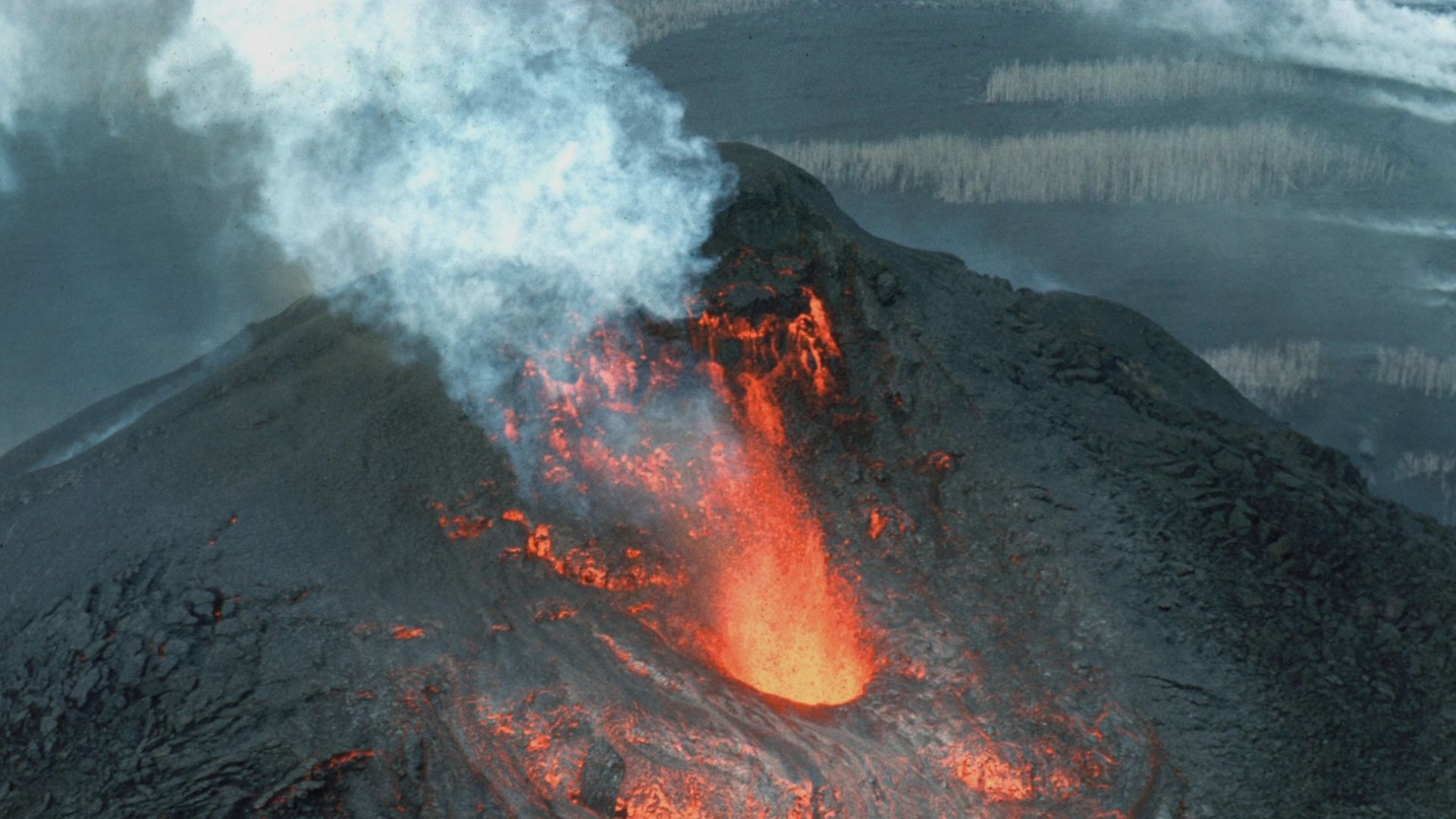The Biggest Volcanic Eruptions, Ranked - RoughMaps