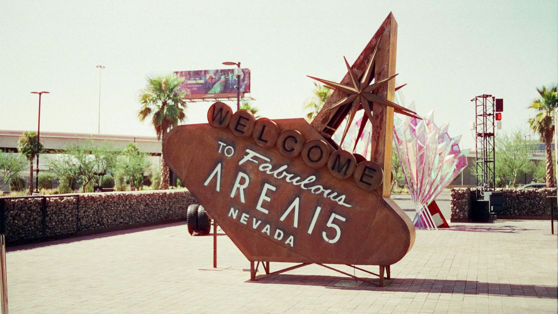 10 Tacky Las Vegas Attractions To Skip & 10 That Are Worth Your Money ...