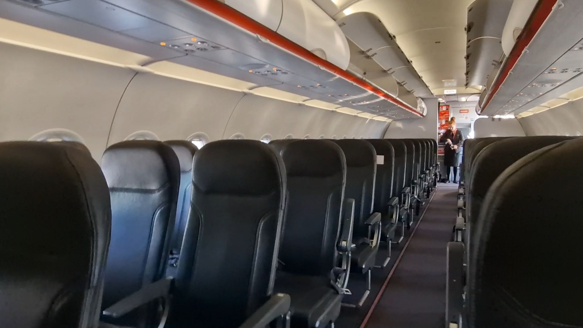 10 Airlines With The Worst Economy Class & 10 With The Best - RoughMaps