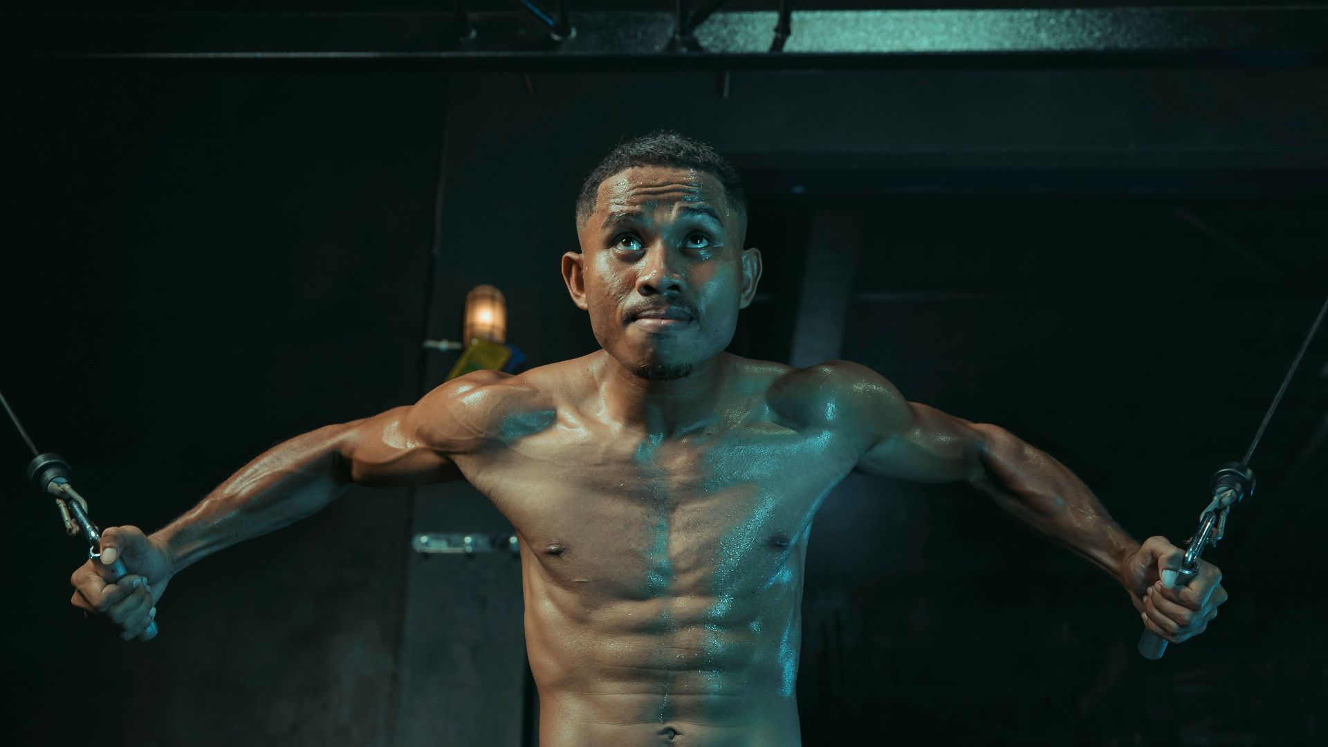 20 Things To Never Do At The Gym - HealthByWealth