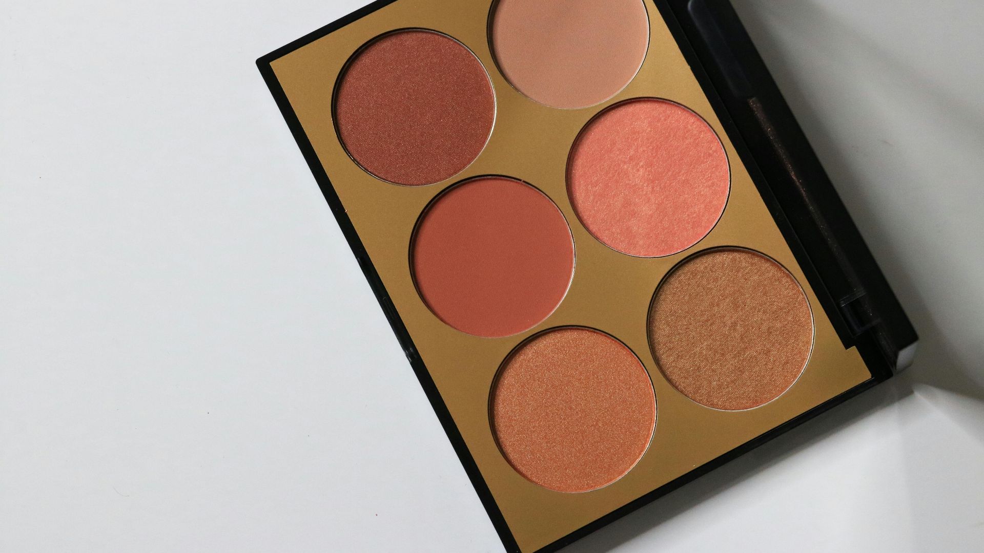 10 Products Worth Getting From Kylie Cosmetics & 10 You Should Save ...