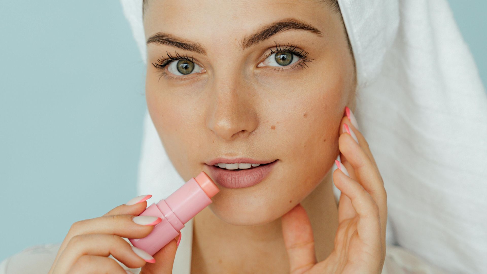 20 Hydrating Lip Balms Every Girl Needs In Her Purse - SheFashionable