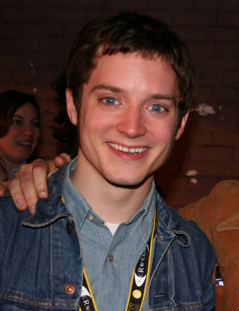 Geeky Characters Played By Surprisingly Good-Looking Actors - TheSavvyGamer