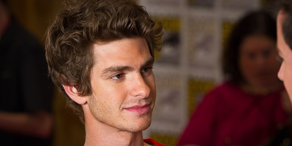 Geeky Characters Played By Surprisingly Good-Looking Actors - TheSavvyGamer