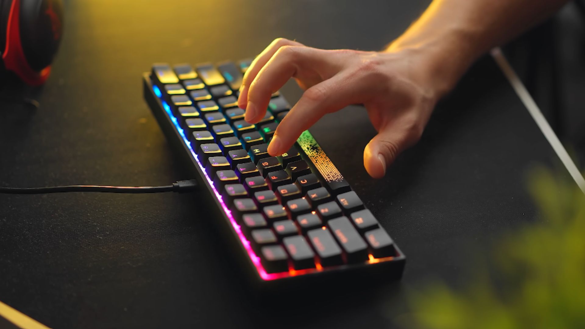 The 10 Worst Gaming Keyboards Not Worth Your Money & 10 That Are ...