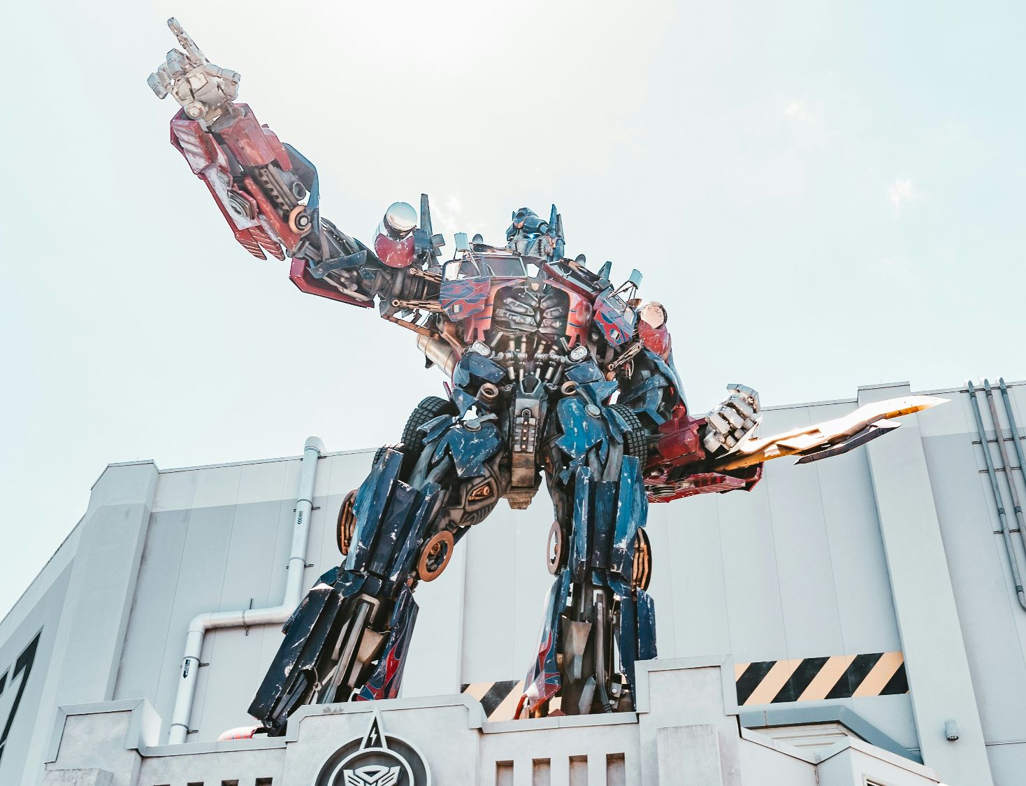 10 Most Powerful Decepticons & 10 Strongest Autobots - TheSavvyGamer