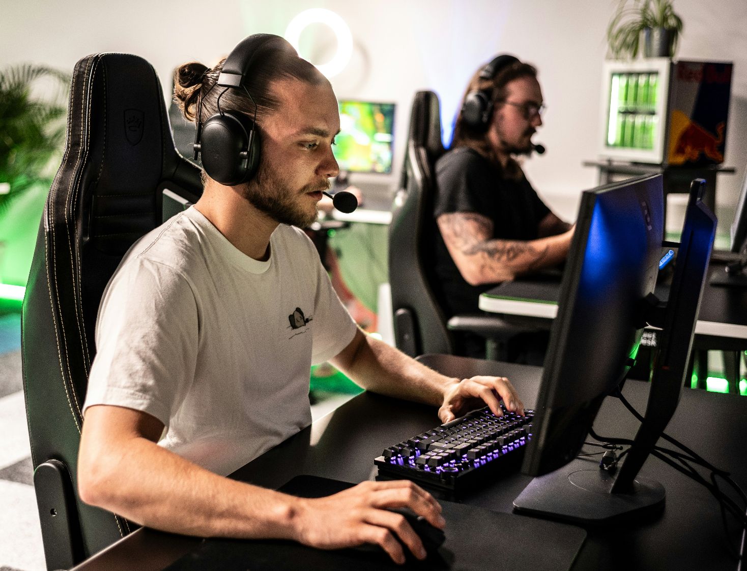 20 Times eSports Gamers Were Caught Cheating - TheSavvyGamer