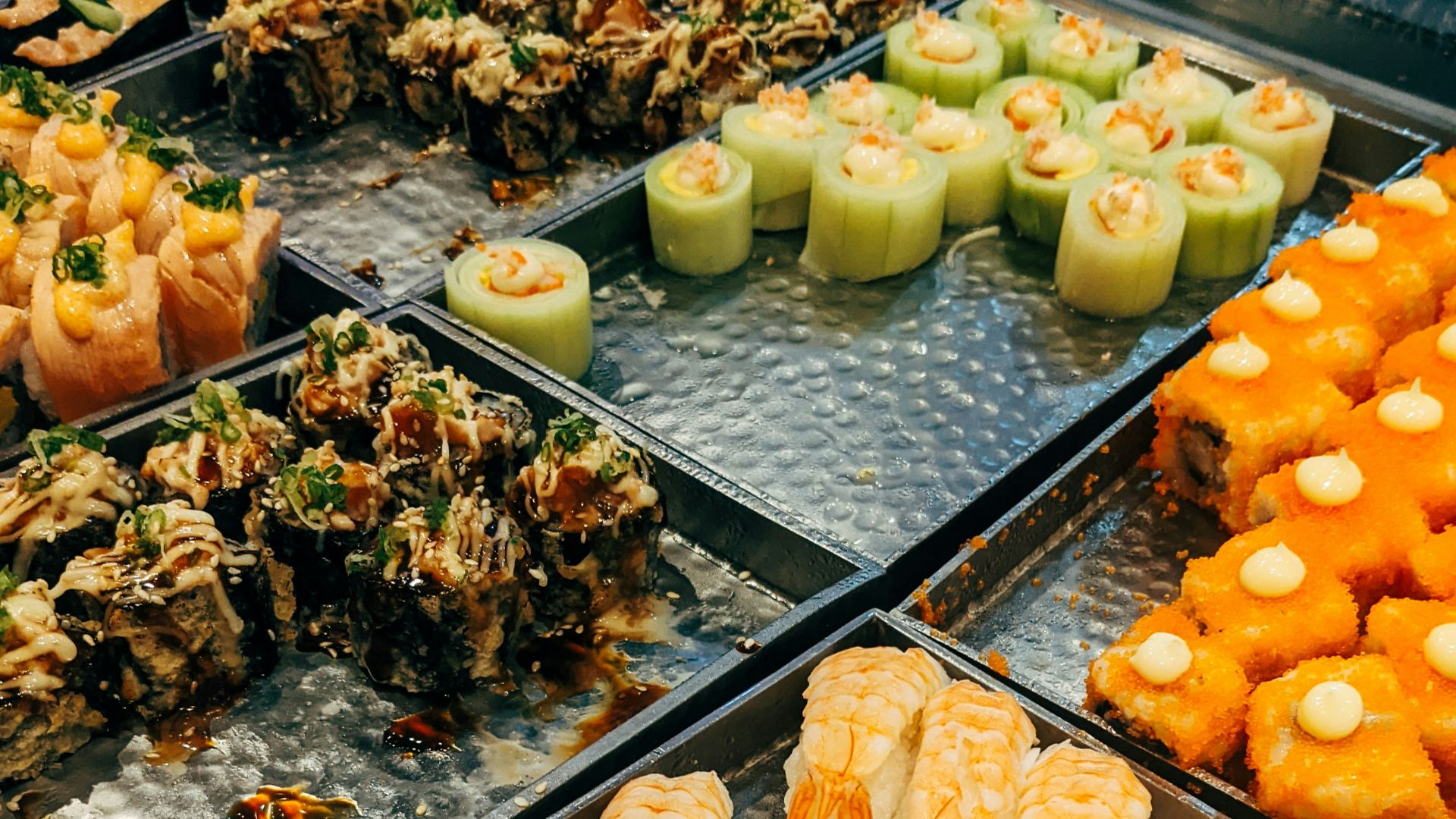 20 Disappointing Foods To Avoid At Any All-You-Can-Eat Buffet ...