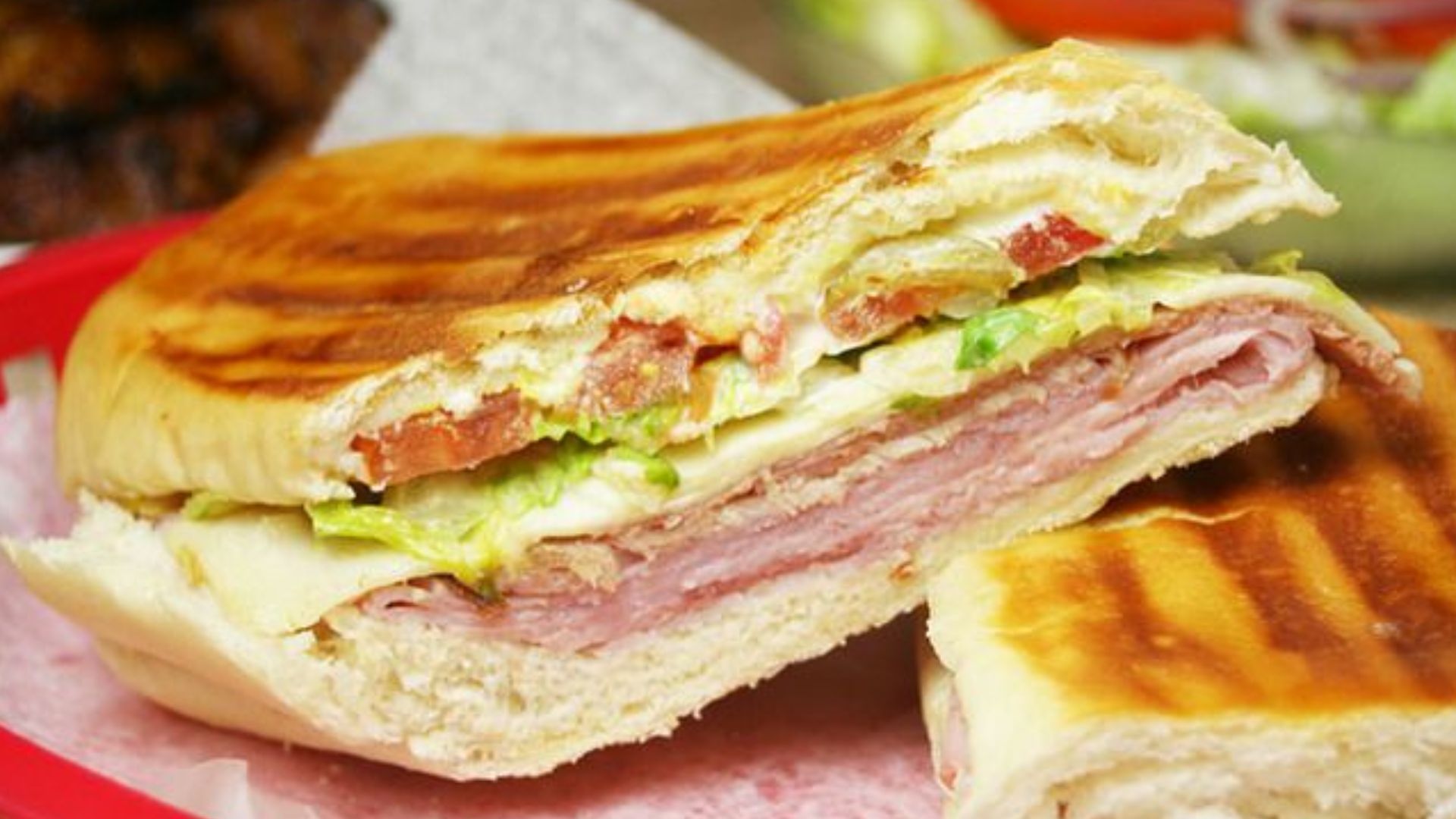 Coke vs. Pepsi: 20 Iconic Food Rivalries - TheSpicyChefs