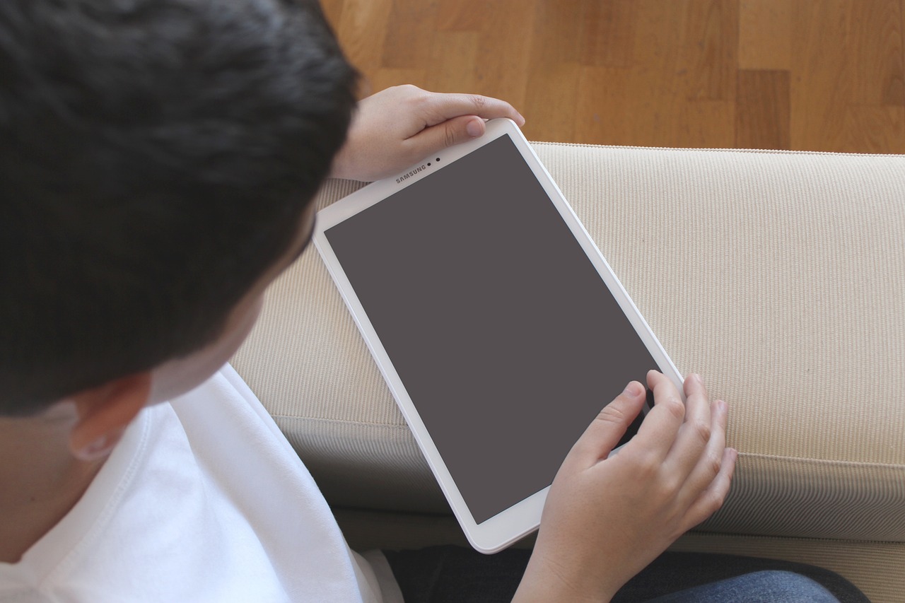 The Dangers of the iPad - TheZenParent