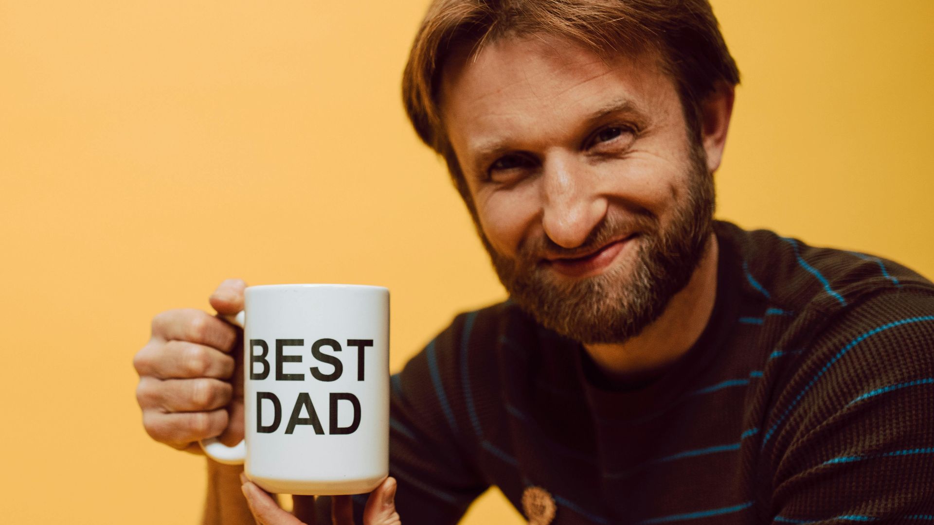 10 Boring Father's Day Gifts & 10 That Are All The Rage This Year ...