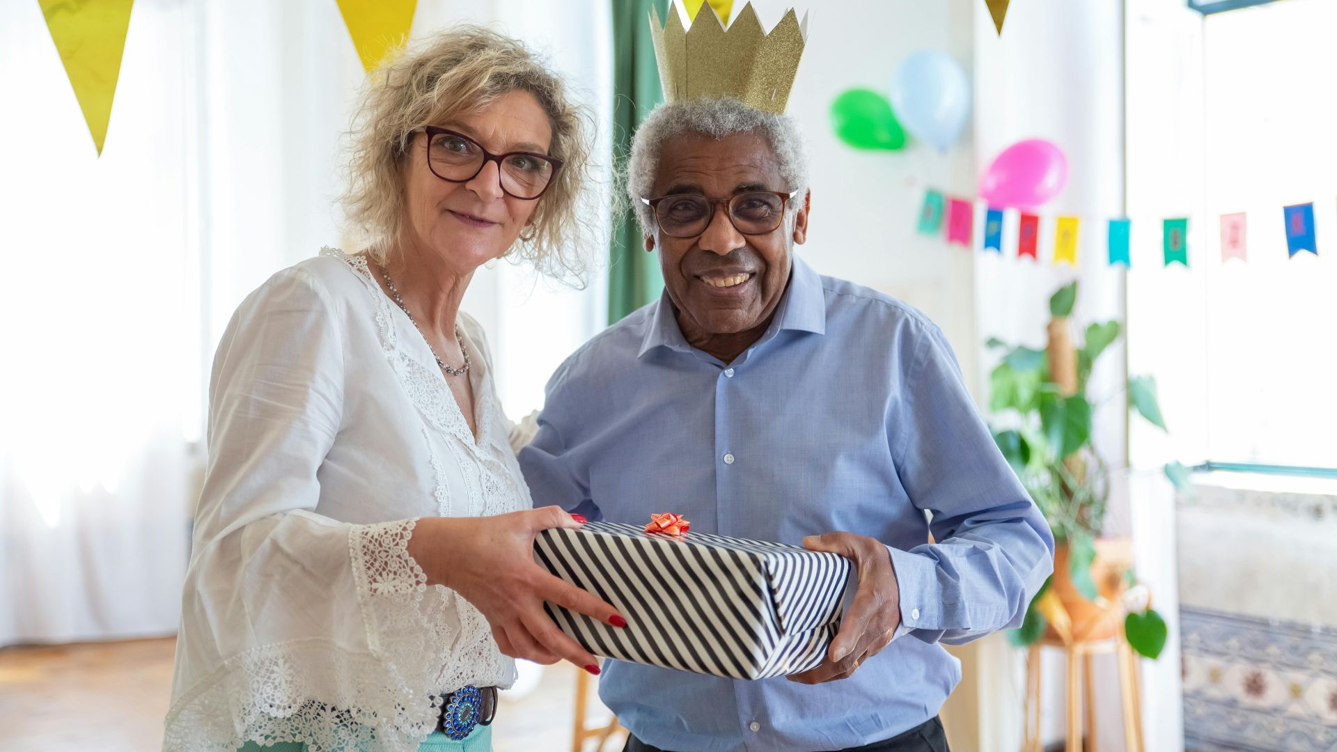 10 Tacky Ways To Celebrate Your Birthday & 10 Classy Ways To Go All Out ...