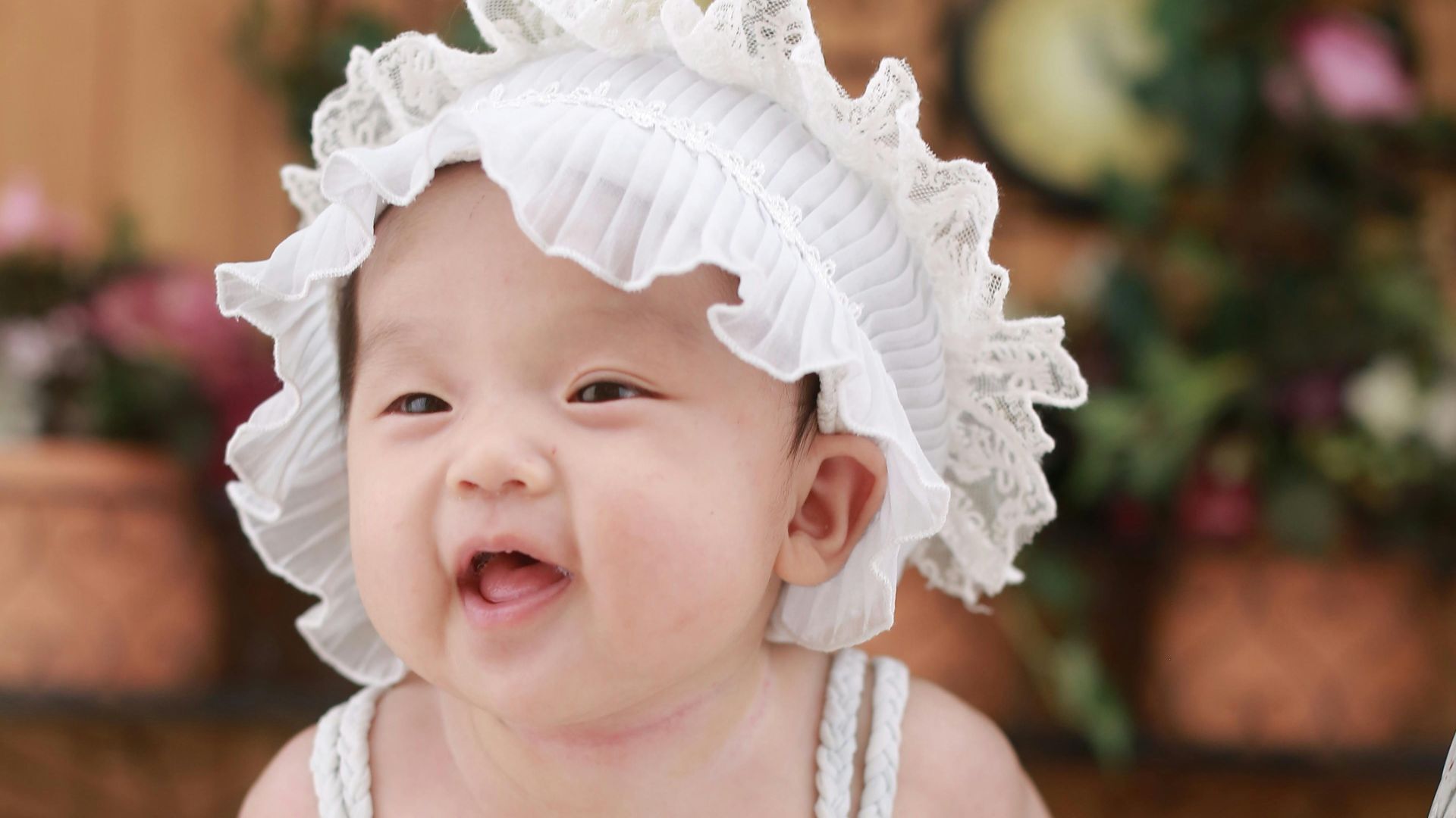 The 10 Most Popular Names for Baby Girls in America & the 10 Most ...