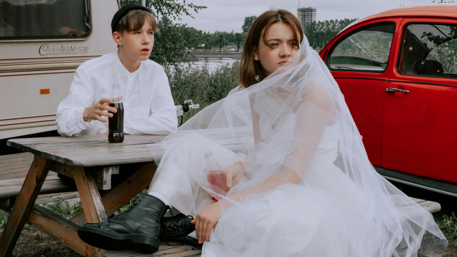 Tacky Or True: 10 Cliché Wedding Themes & 10 Classic Ones - TheZenParent